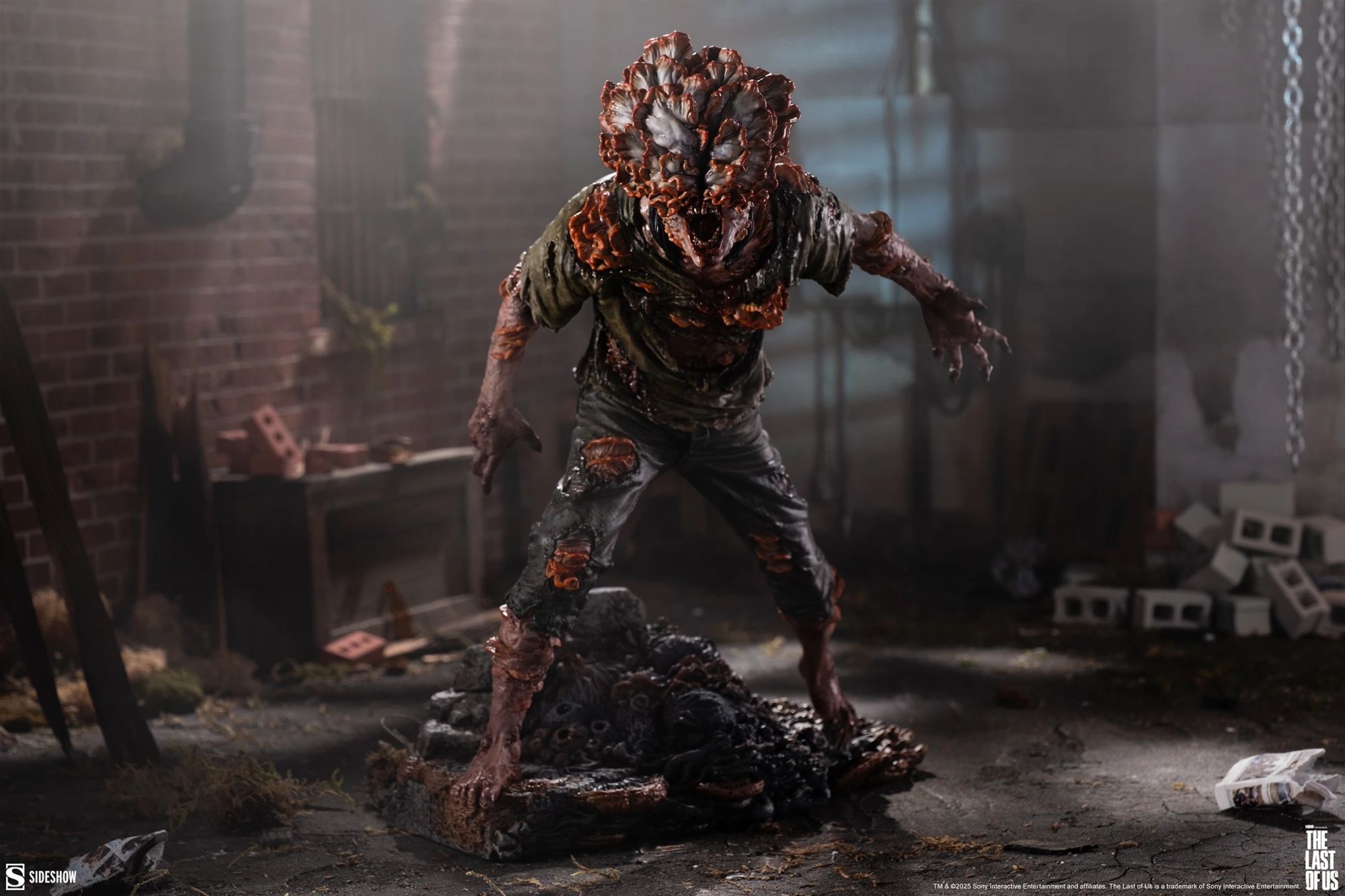 The Last of Us Clicker Makes A Move with New 1/6 Sideshow Statue