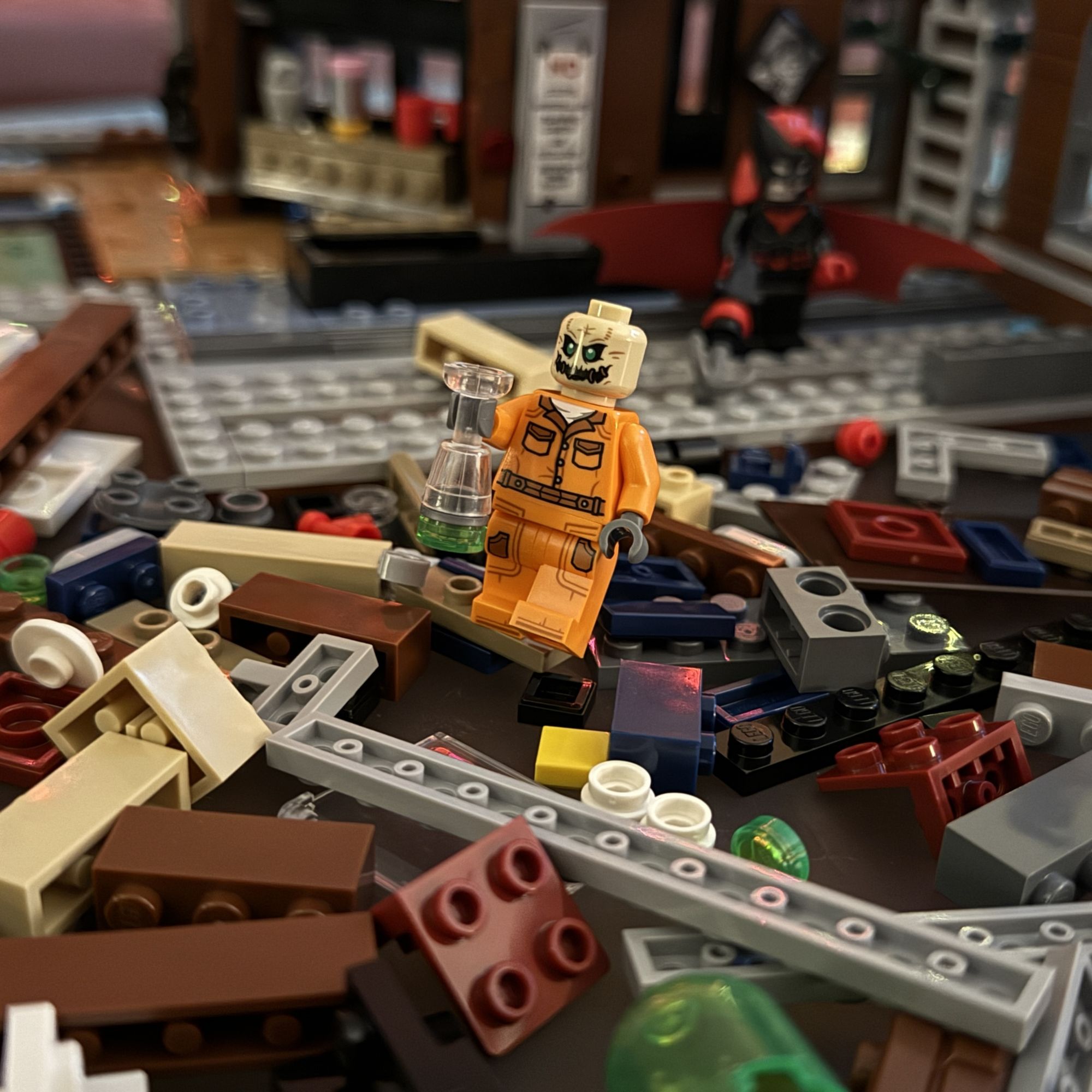 Halloween at the LEGO Arkham Asylum - Scarecrow Brings the Fear