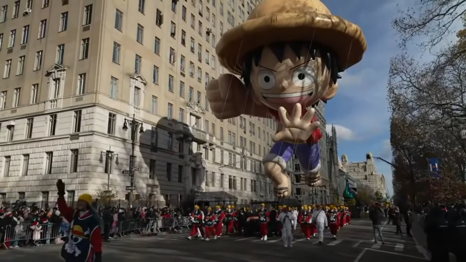 One Piece: Monkey D. Luffy, King of Macy's Thanksgiving Day Parade!